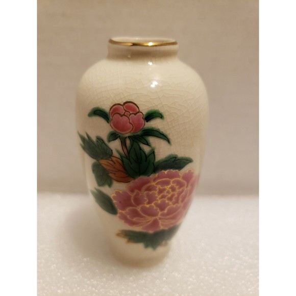 Accents | Small Homco Vintage Vase Pink Flowers Made In Japan | Poshmark